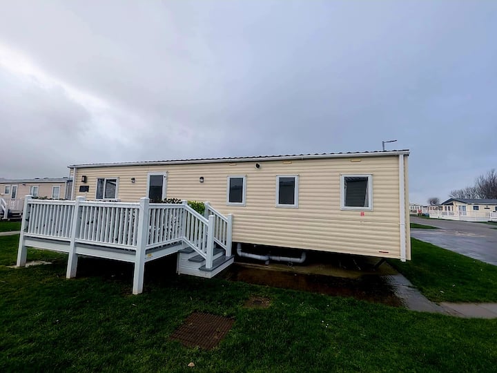 Summer Breeze Holiday Home - Abergele