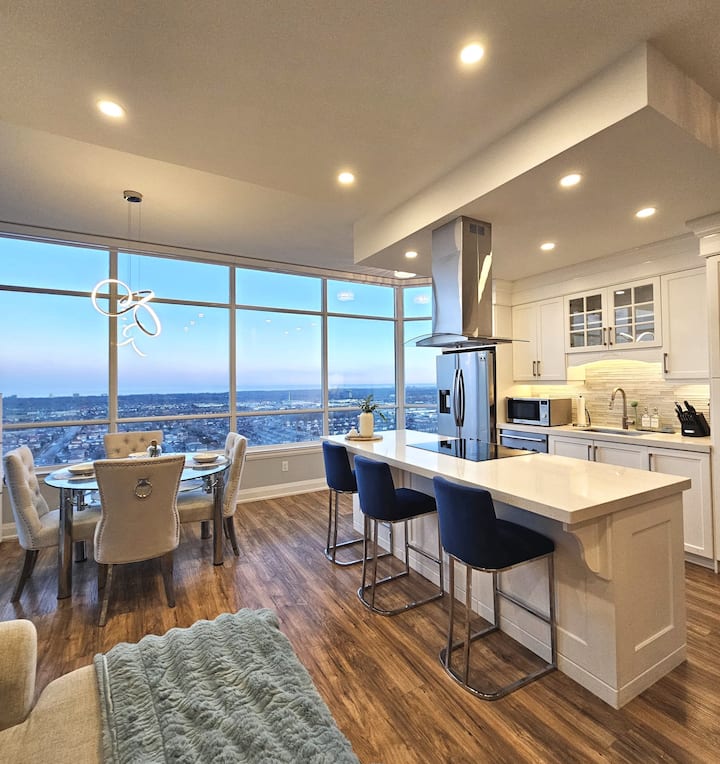 Luxurious 2br Penthouse Square 1 - Mississauga