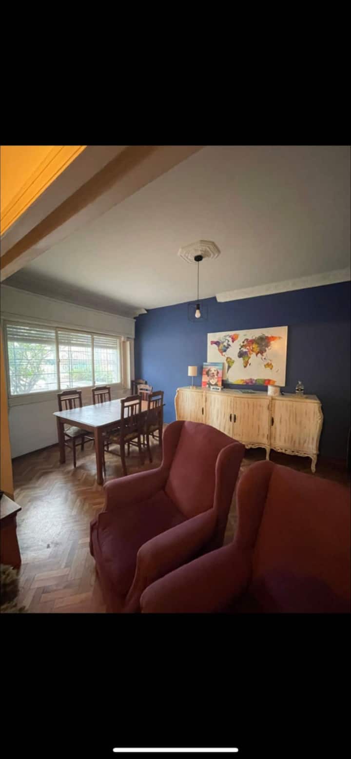 Habitación Con Baño En Casa - Montevideo
