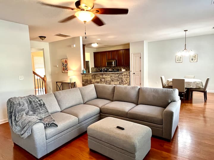 Spacious 4bd/3ba House Newnan - 뉴넌