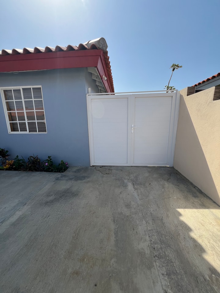 Sabana Liber 504, Studio # 2 - Aruba