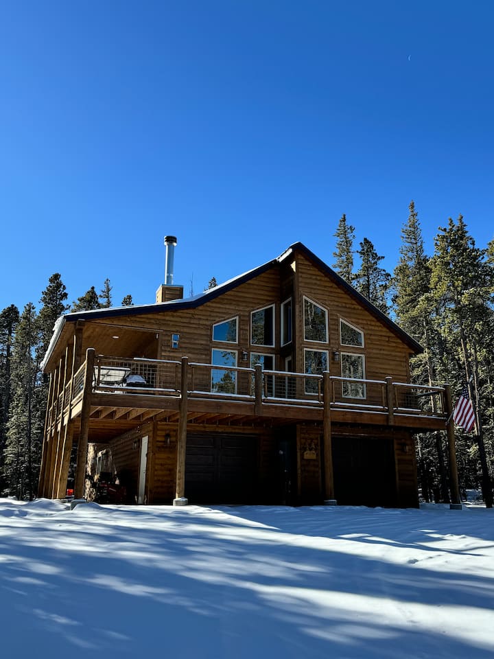 New! Spacious Bobcat Lodge W/hot Tub, Starlink - Alma, CO