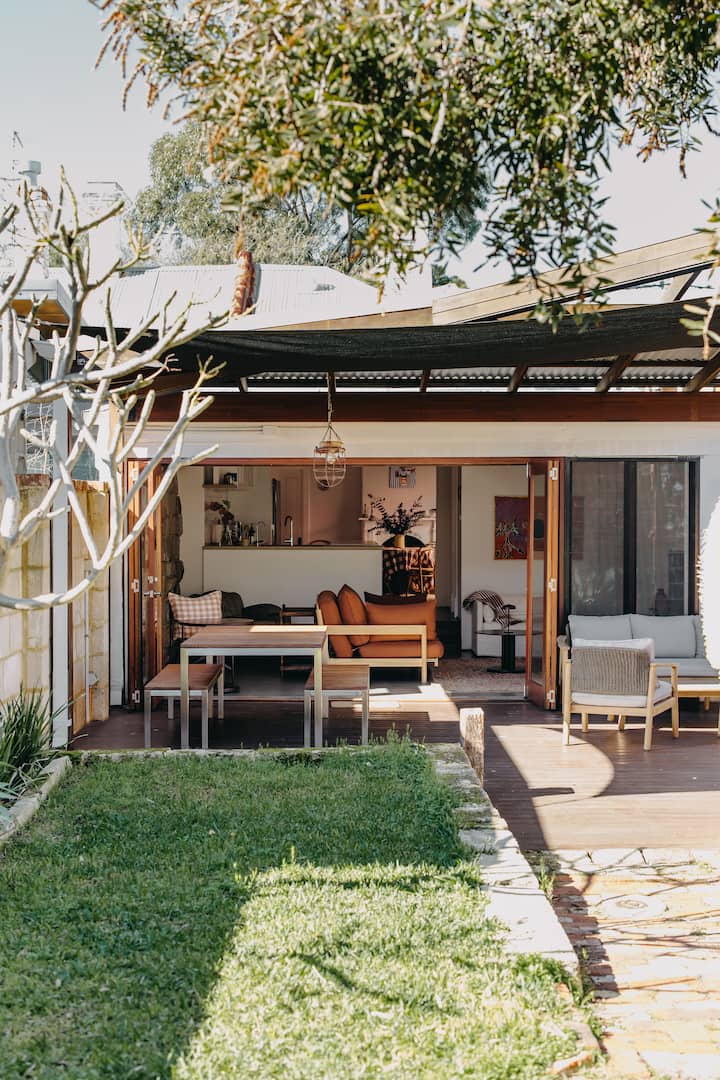 Traveller's Return - Central, Secluded Freo Oasis - フリマントル