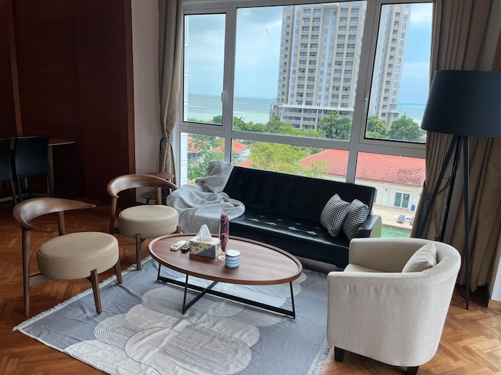 Sea View Corner Unit(6 F)in Straits Quay Mall - Penang