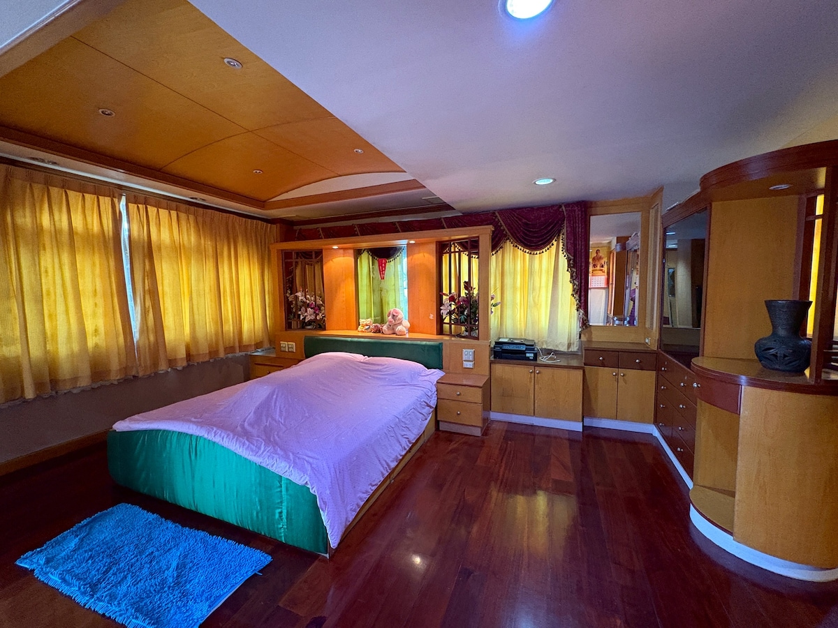 Maison de luxe confortable avec beaucoup d'espace de vie - Maisons à ...