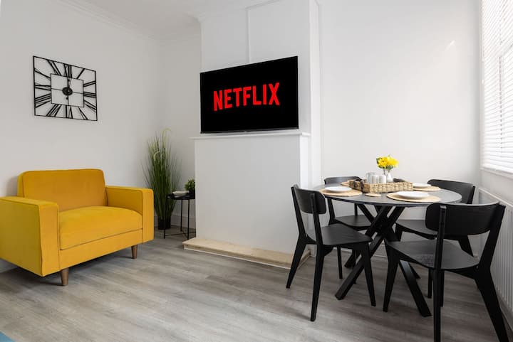 Charming Central Leicester 4 Bed House - Leicester