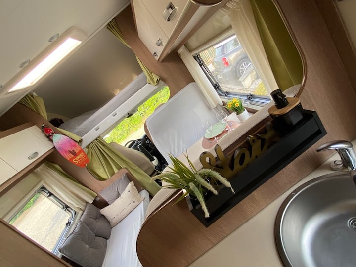 Insolite,tiny House Sur Roues - Bruz