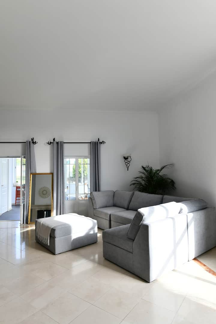 Casa Do Sol [Wellness Homestay] - Óbidos