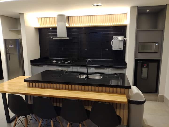 Apto Confortável Com  ÓTima Localização  Df - Brasilia City