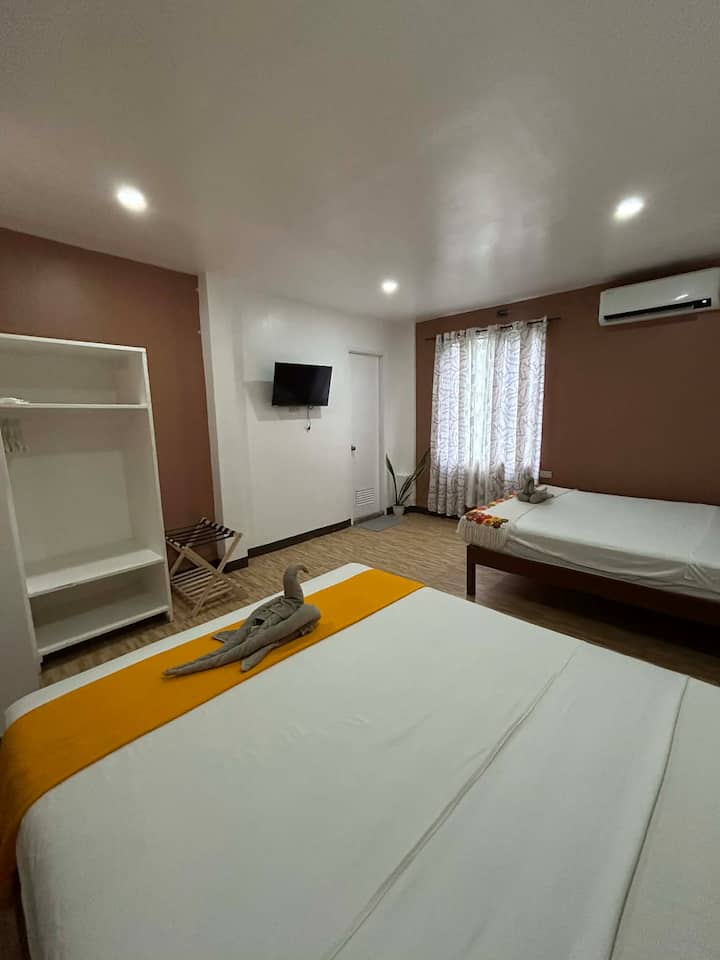 Morocco Hotel (Room 5) - El Nido