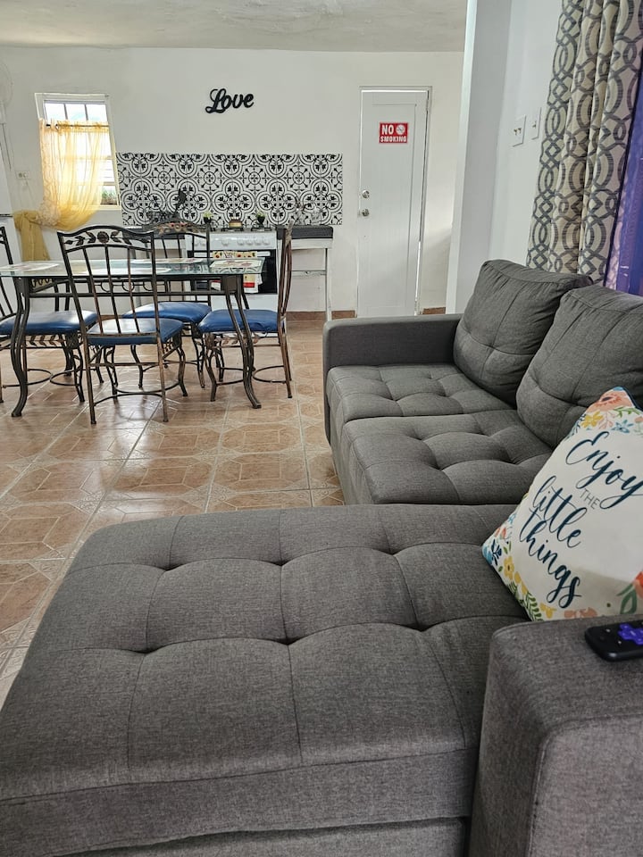 Casita La Parada - Guayama