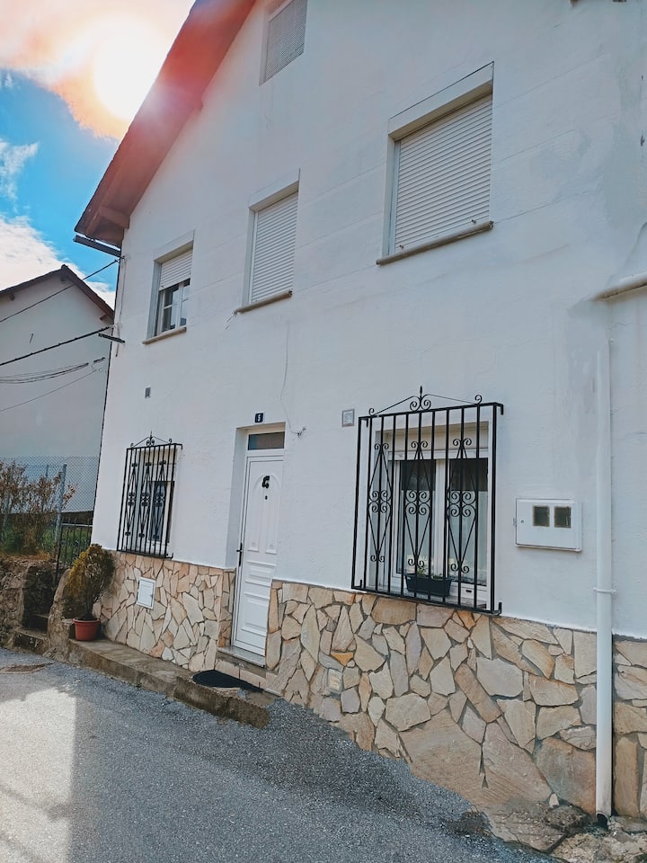 Vivienda De Uso Turístico" Casa Albi" - Villablino