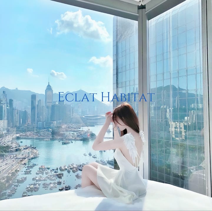 Breathtaking Vista Of Victoria Harbour - Mong Kok
