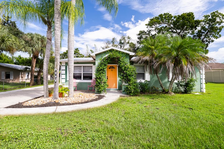 Cozy Cottage Close To 95 And Beaches - Melbourne, FL