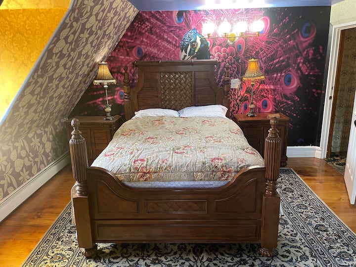 Paradise Freindly Five-star Spot - Peekskill, NY