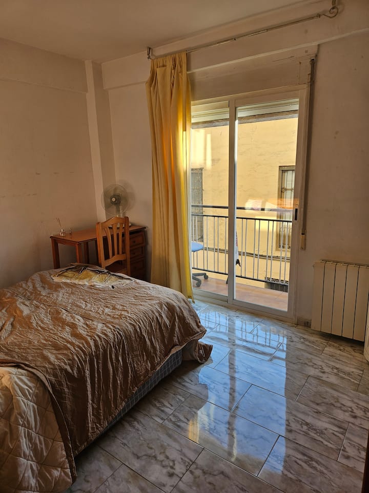 Alquilar Habitación En Granada C - Granada
