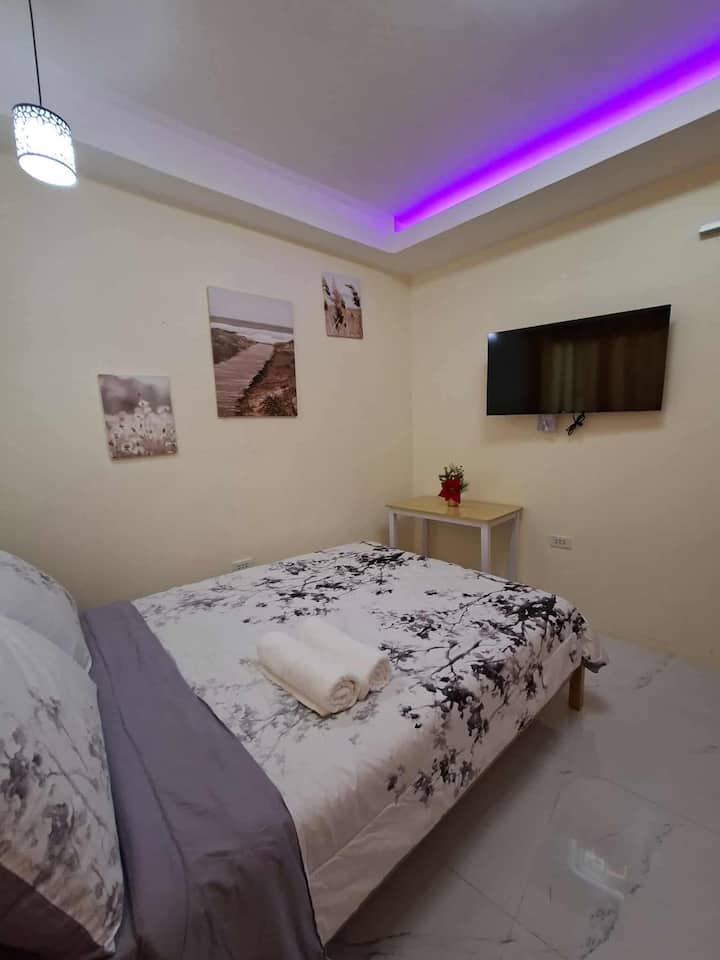 Compostela Guest Room #1 Netflix,wifi, Pvt. Bath - Liloan