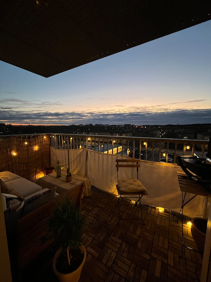 Central, Modern Apartment With A View - Uppsala