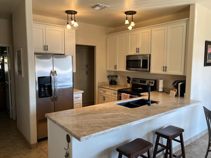 Updated Condo Centrally Located - Fountain Hills, AZ