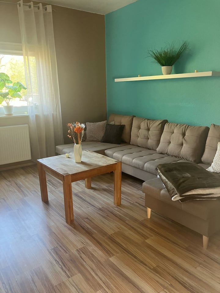 Komplette 60 Qm Og Wohnung Mit Balkon - Bremen