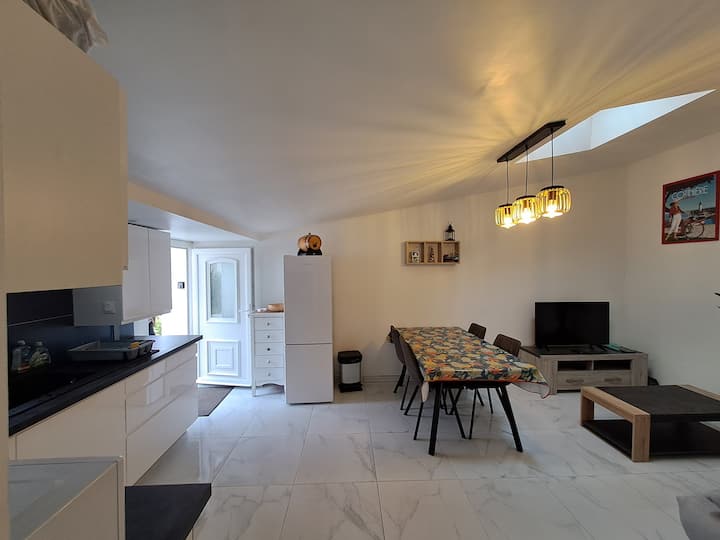 Paisible Maison De Village - Saint-Trojan-les-Bains