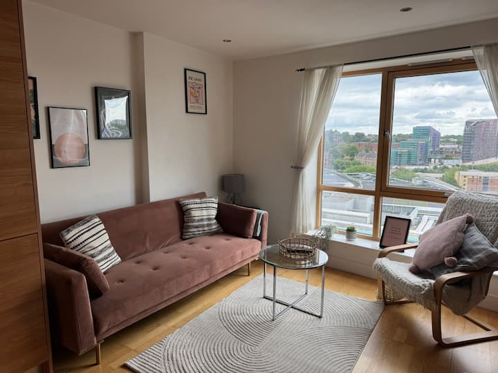 Luxury Cove @ The Docks - Leeds