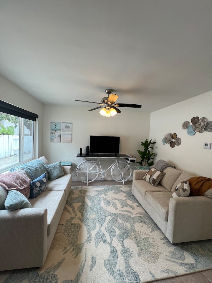 Cozy Pacific Beach Hideaway - San Diego, CA
