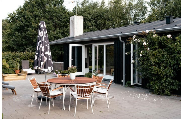 Holiday Cottage. Perfect For 2 Families,4 Bedrooms - Ebeltoft