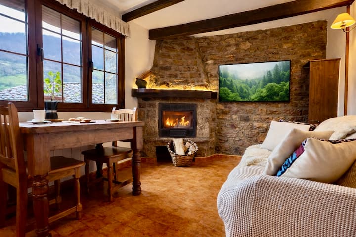 Nido En Somiedo | Naturaleza Y Fauna Salvaje - Somiedo