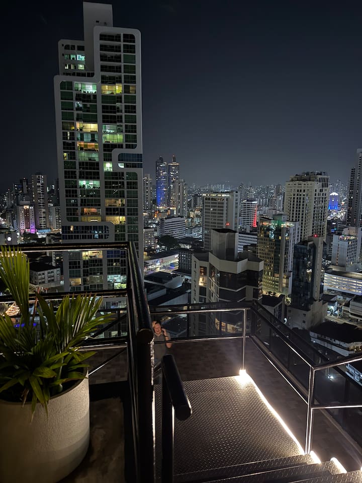Turístico Entretenido Céntrico Vista De La Ciudad - Panama City