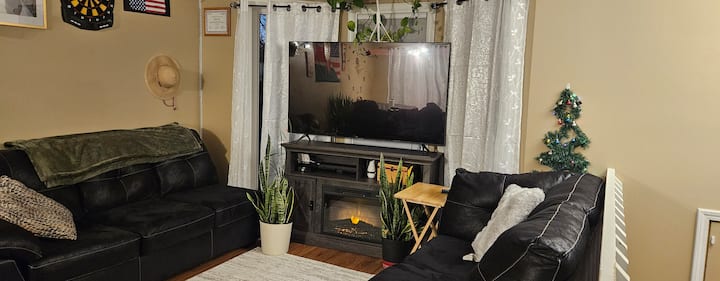 3bd Cozy Home Near Downtown And Main Campus Unl. - Lincoln, NE