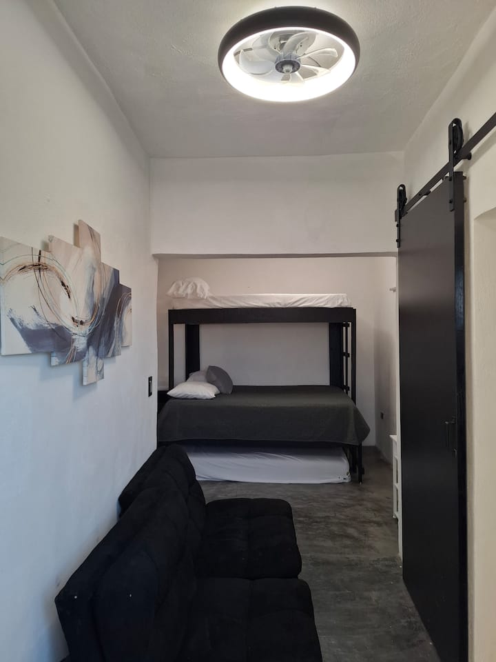 Habitación Cerca Del Domo | Dgmlofts 5 - Guadalupe, Mexico