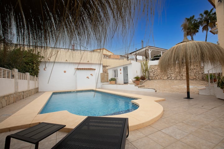 2 Bed Apt With Private Pool - Benisa