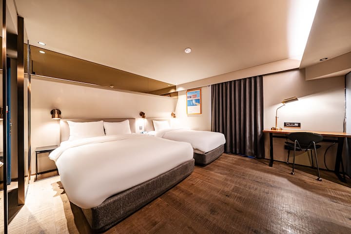 부티크 호텔 / Twin Room(최대3인) / 2호선 신대방역 / 시몬스 침대 / 금연룸 - Seoul
