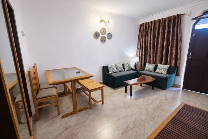 Thulgharia Homes | Near Mall Road| Parking/kitchen - Nainital