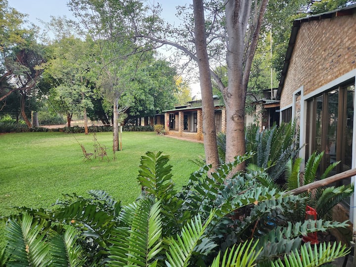 7 - Plover Room - Lephalale