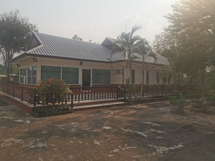 Nui's Garden Guesthouse Buriram - Buri Ram
