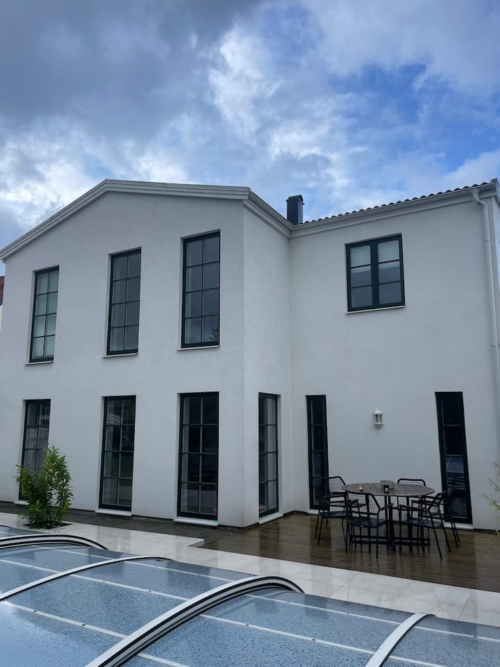 Villa I Centrala Helsingborg Med Egen Pool - Helsingborg