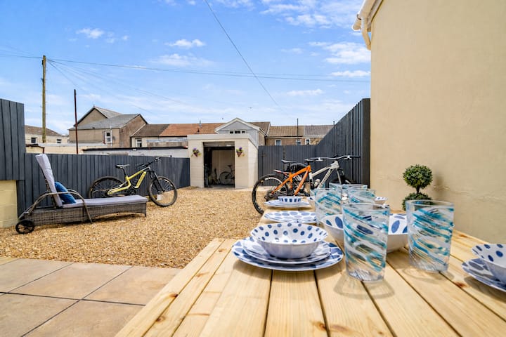 Adventure Base Near Bike Park Wales – Sleeps 7 - Merthyr Tydfil