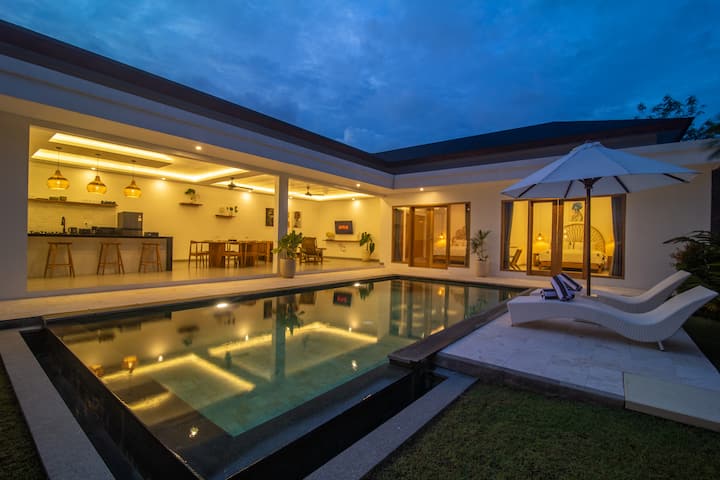 3 Bedrooms Villa In Bali, Seminyak Private Pool - Seminyak