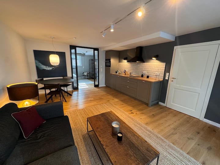 Sehr Schöne 2 Zimmer Wohnung - Kleinmachnow