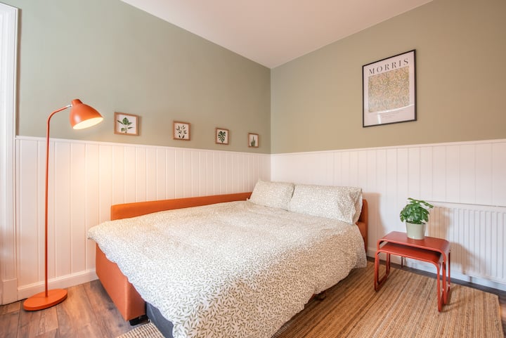 The Wee Retreat - City Centre With Free Parking - Loch Ness