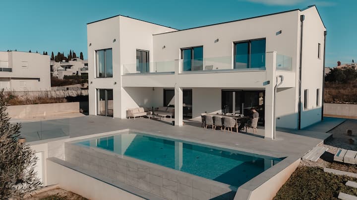 Nova Vila, Infinity Bazen In Pogled Na Morje - Vodnjan