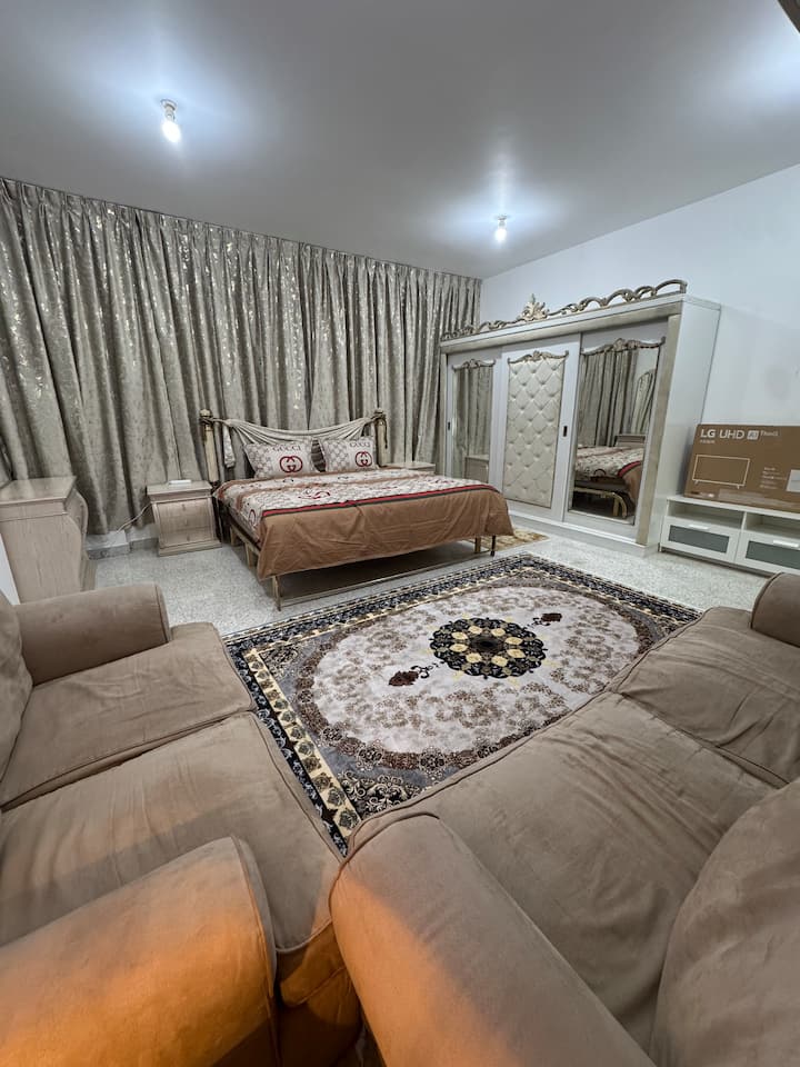 Luxury  Room, Like Hotel - Abu Dhabi