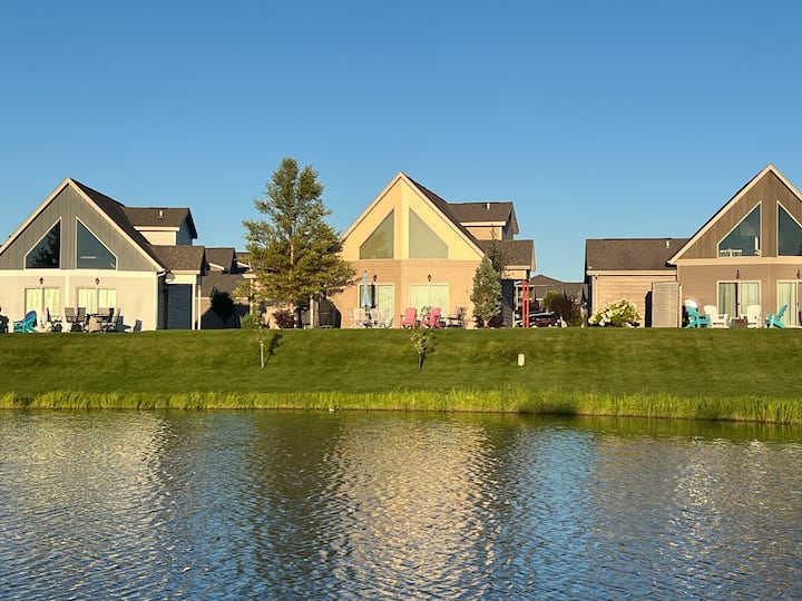 Waterfront With Waterpark Passes! - Okoboji, IA