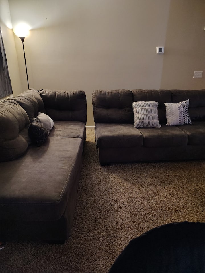 The Queen's Throne - Hampton, GA