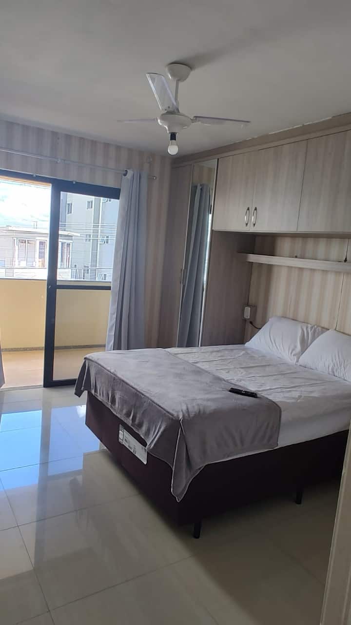Suíte Com Sacada Para Casal - Campo Largo