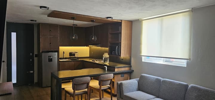 Alojamiento Frente A Expo Gdl Con A/c, Facturamos - Guadalajara