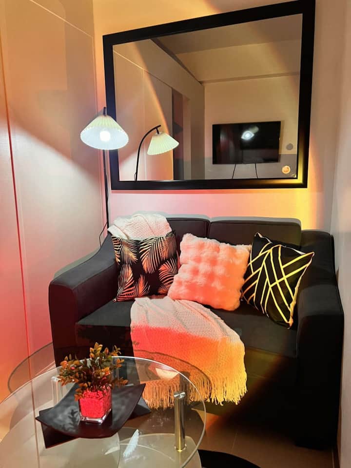 South Residence 1br | Netflix | Pool | Wifi | Mall - Las Piñas