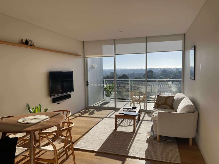 Stunning North-east Facing Penthouse Apartment - North Sydney